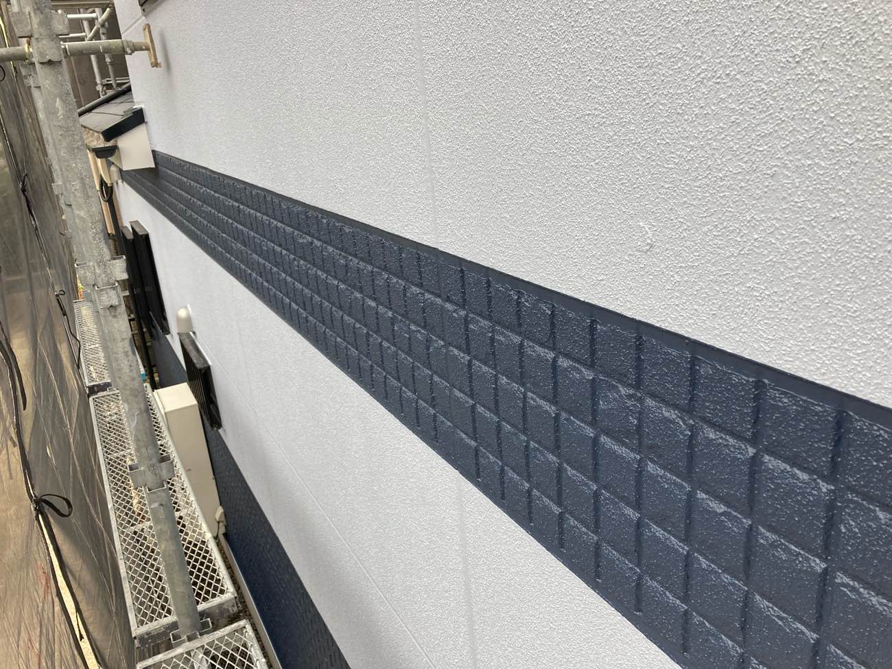 【西尾市S様邸】セミフロンアクアで外壁塗装、セミフロンルーフで屋根塗装を行いました！｜施工事例｜岡崎市・西尾市の外壁塗装・屋根塗装ならカナルペイント